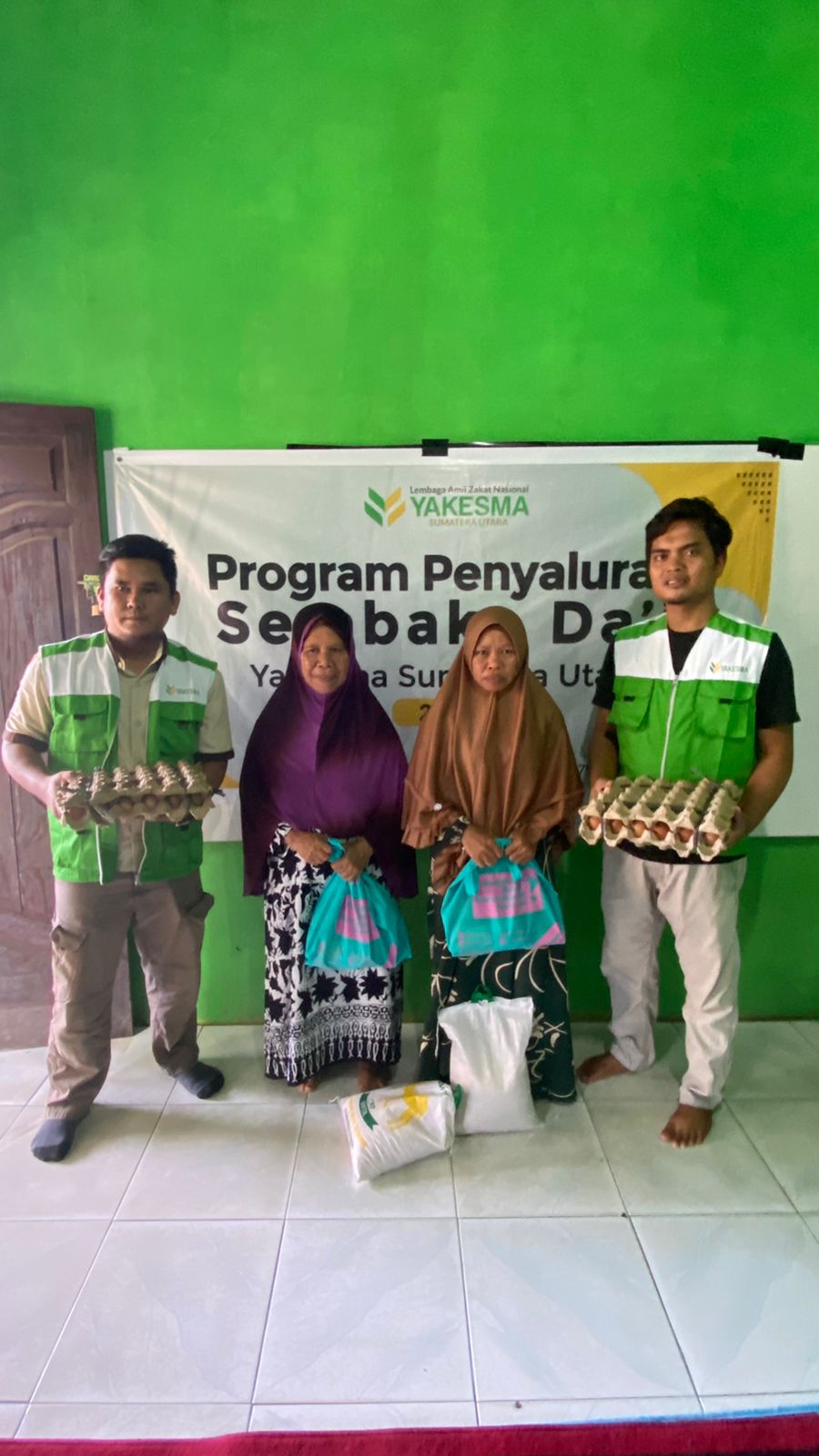 Yakesma Sumut Berbagi Sembako Untuk Dai Dan Dhuafa